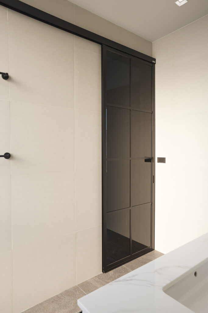 PRIVATE HOUSE : KHUN PHUTTHIPHAN KROEKGULTORN 94 - TOSTEM Thailand