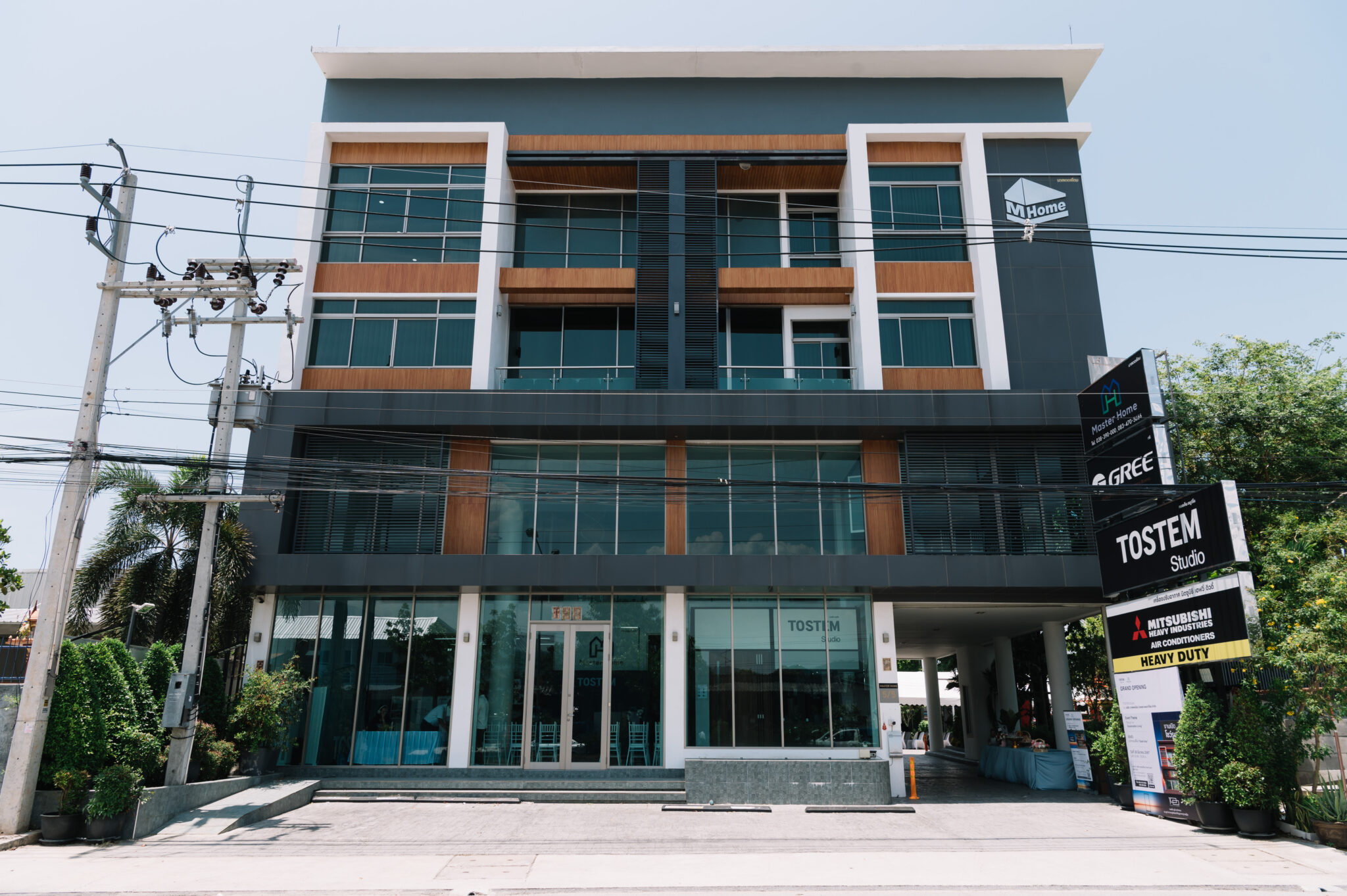 เปิดโชว์รูม TOSTEM Studio แห่งแรกของภาคตะวันออก - TOSTEM Thailand