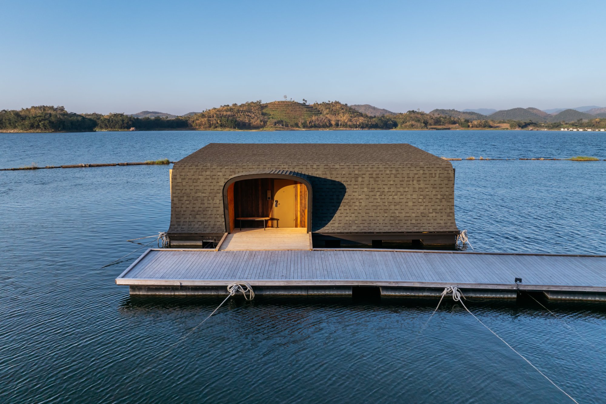 Z9 Resort สถาปัตยกรรมลอยน้ำที่กลมกลืนกับธรรมชาติ ผลงานจาก Dersyn Studio ...